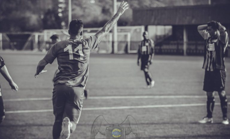 Long Crendon FC 4 - 1 Chalfont Wasps - Chairman's Challenge Cup - Long ...